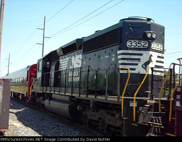 NS SD40-2 #3352